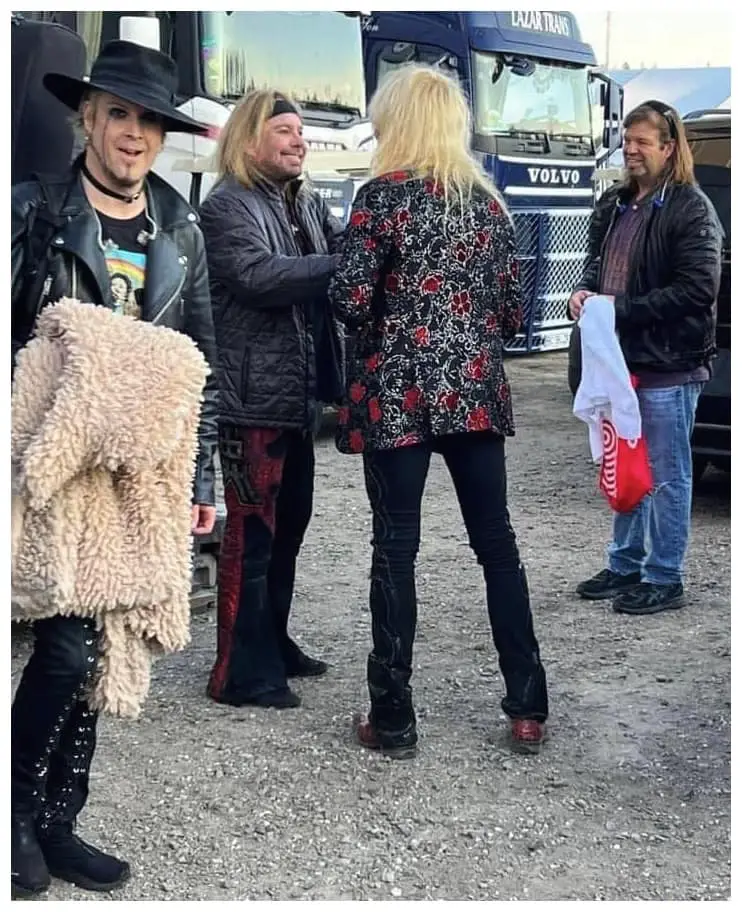 Hanoi Rocks' Michael Monroe & Vince Neil Reunite Backstage in Sweden ...