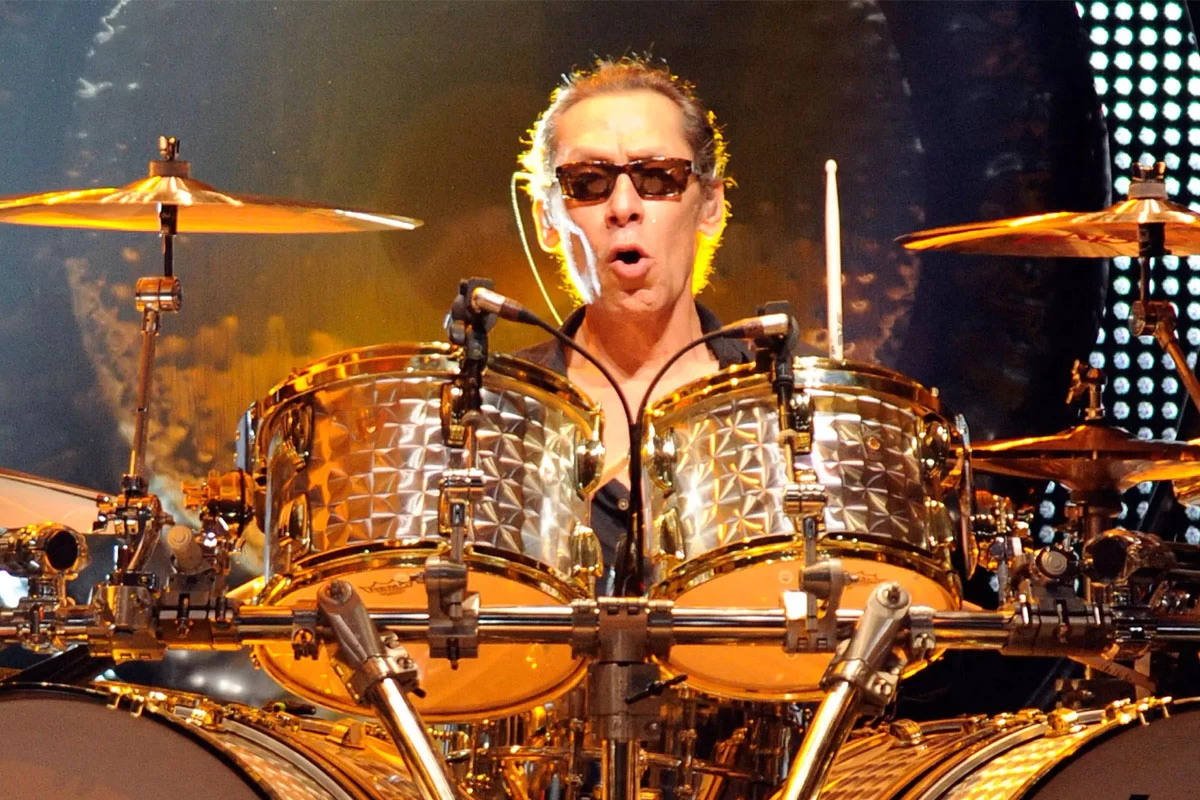 Alex Van Halen Might Release Van Halen's Unreleased Songs: "These Songs Are Really Good" » Metal ...
